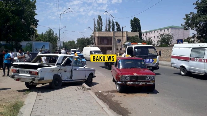 2 “Jiquli” toqquşdu, avtomobildən biri aşdı – Xəsarət alanlar var ...
