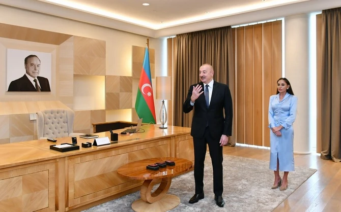 İlham Əliyev: "Türkiyə və Azərbaycan bayraqları Ağrı dağda, Murov ...