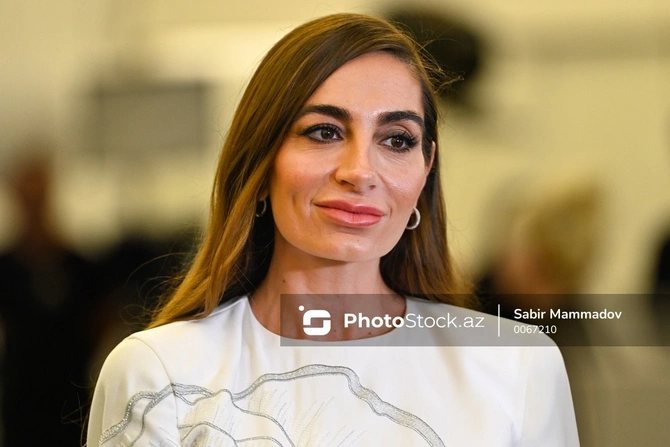Arzu Aliyeva shared a video from an exhibition in Rome | Baku.ws News ...